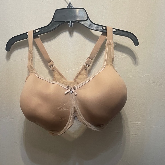 Wacoal | Intimates & Sleepwear | Wacoal Beige Underwire Bra | Poshmark
